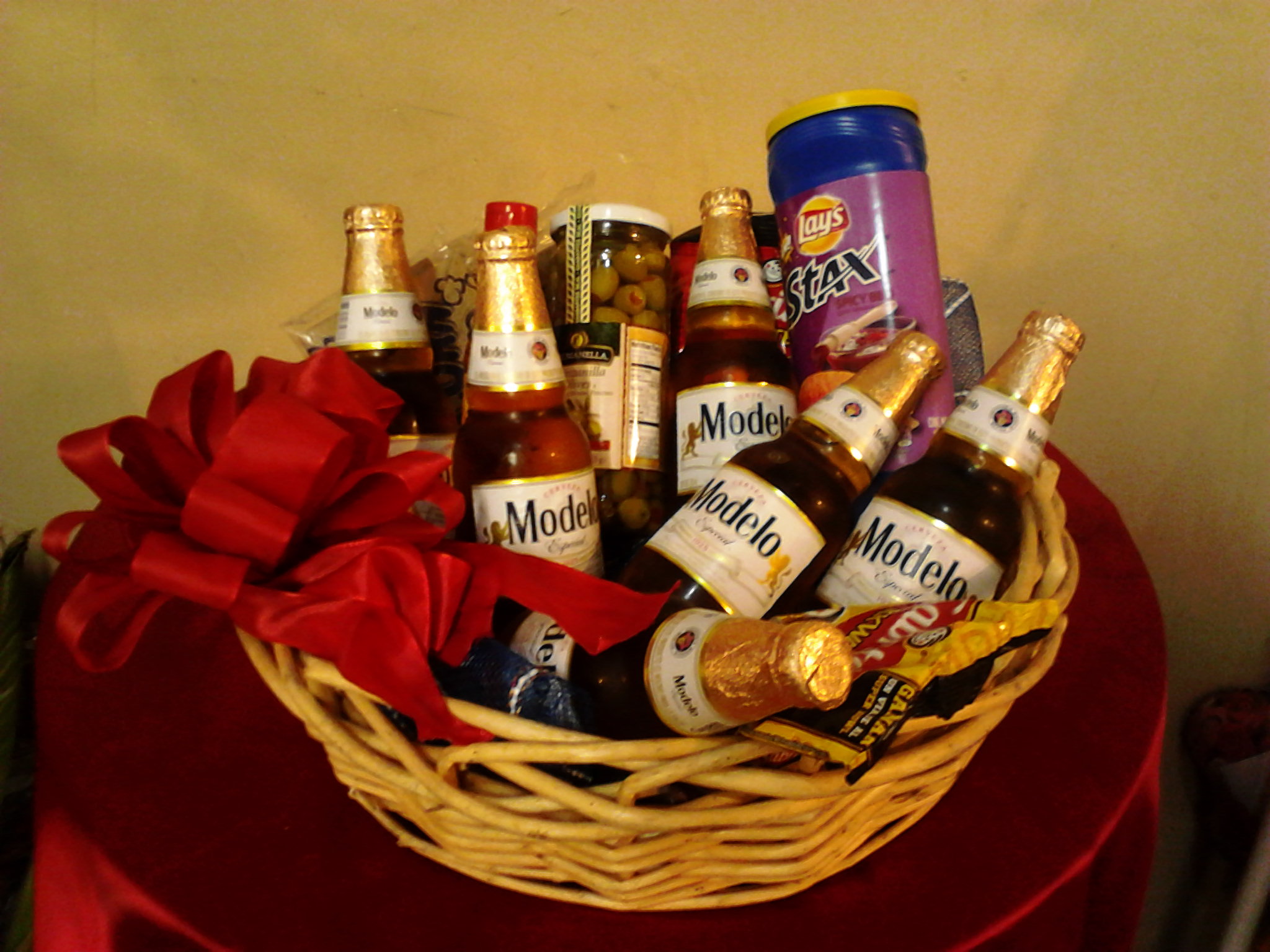 Canasta con Botanas #99 - Envia Flores y Regalos en Tijuana